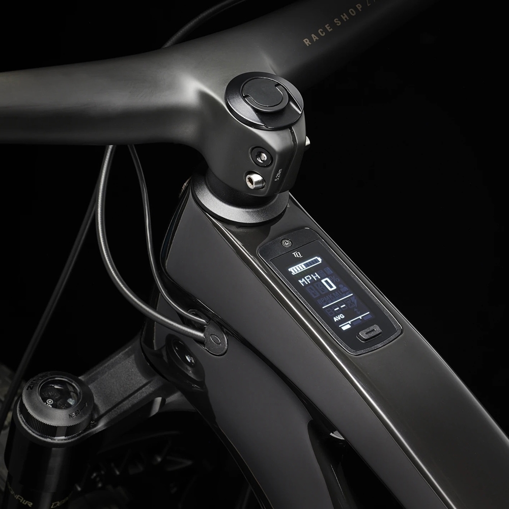 Logix Store. REACTION HYBRID SLX 750